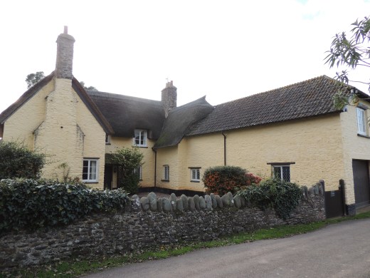 Location, Location, Location: 90’s Kirrin Cottage | World of Blyton